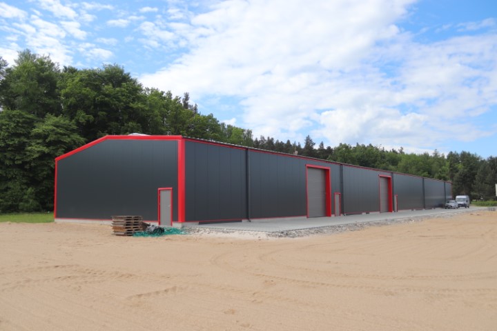 Płyty warstwowe ścienne i dachowe od firmy Borga