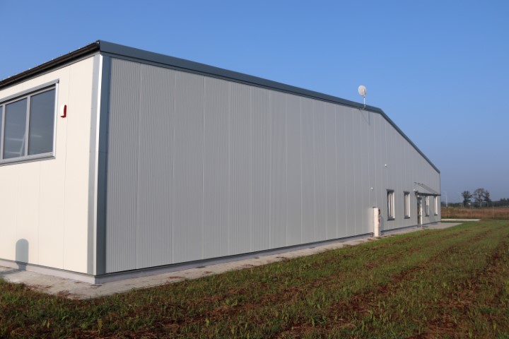 Płyty warstwowe ścienne i dachowe od firmy Borga